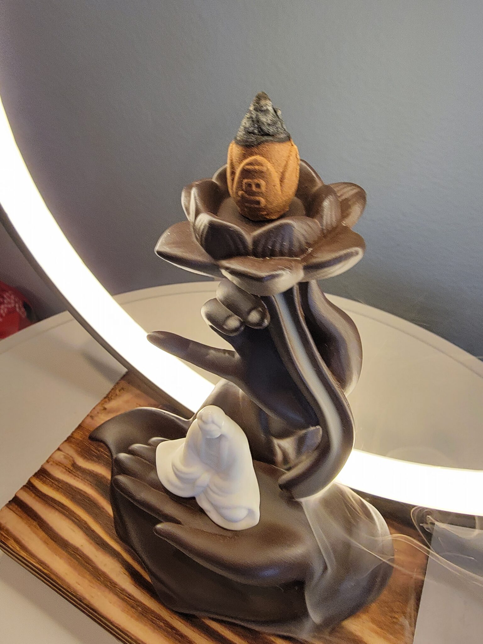 Statue Incensory Waterfall With Led Light - TTH01 | Phong Thủy An Lạc